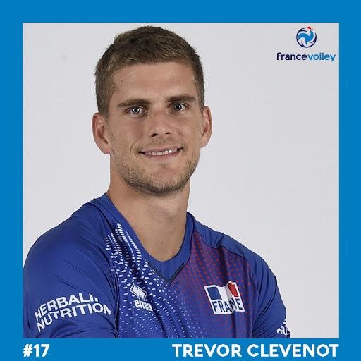 Royan : Trévor Clévenot reçoit les honneurs de la Ville – VOG RADIO