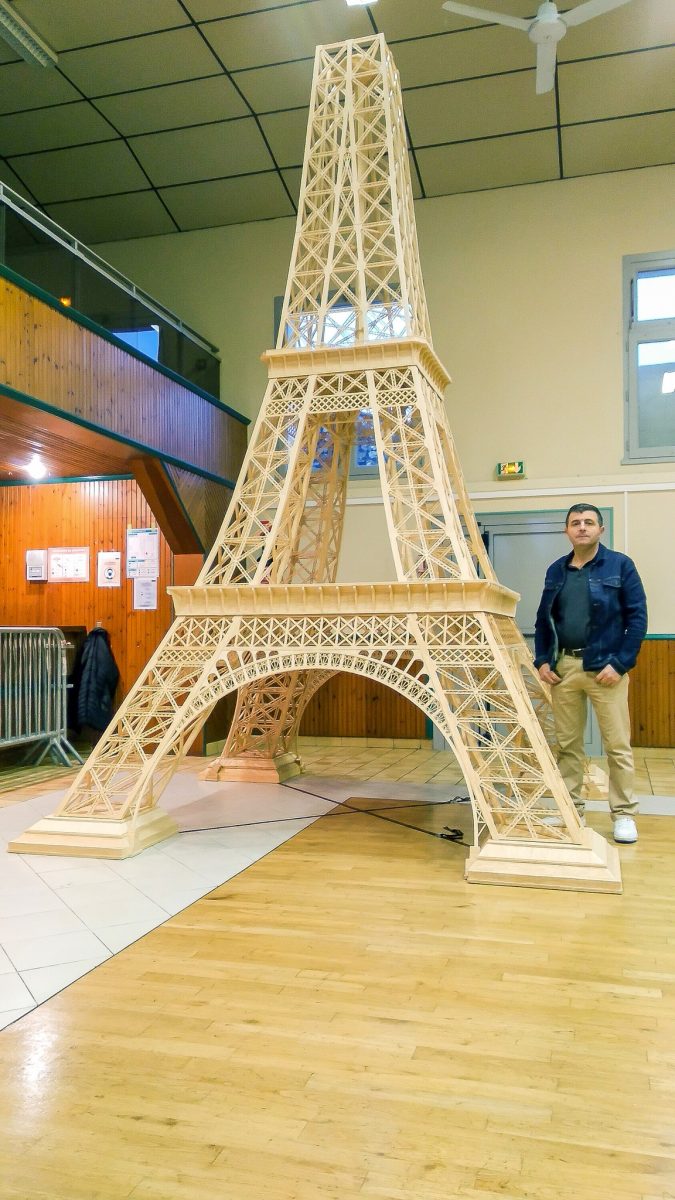 Saujon : après huit ans de travail, il expose enfin sa tour Eiffel en ...